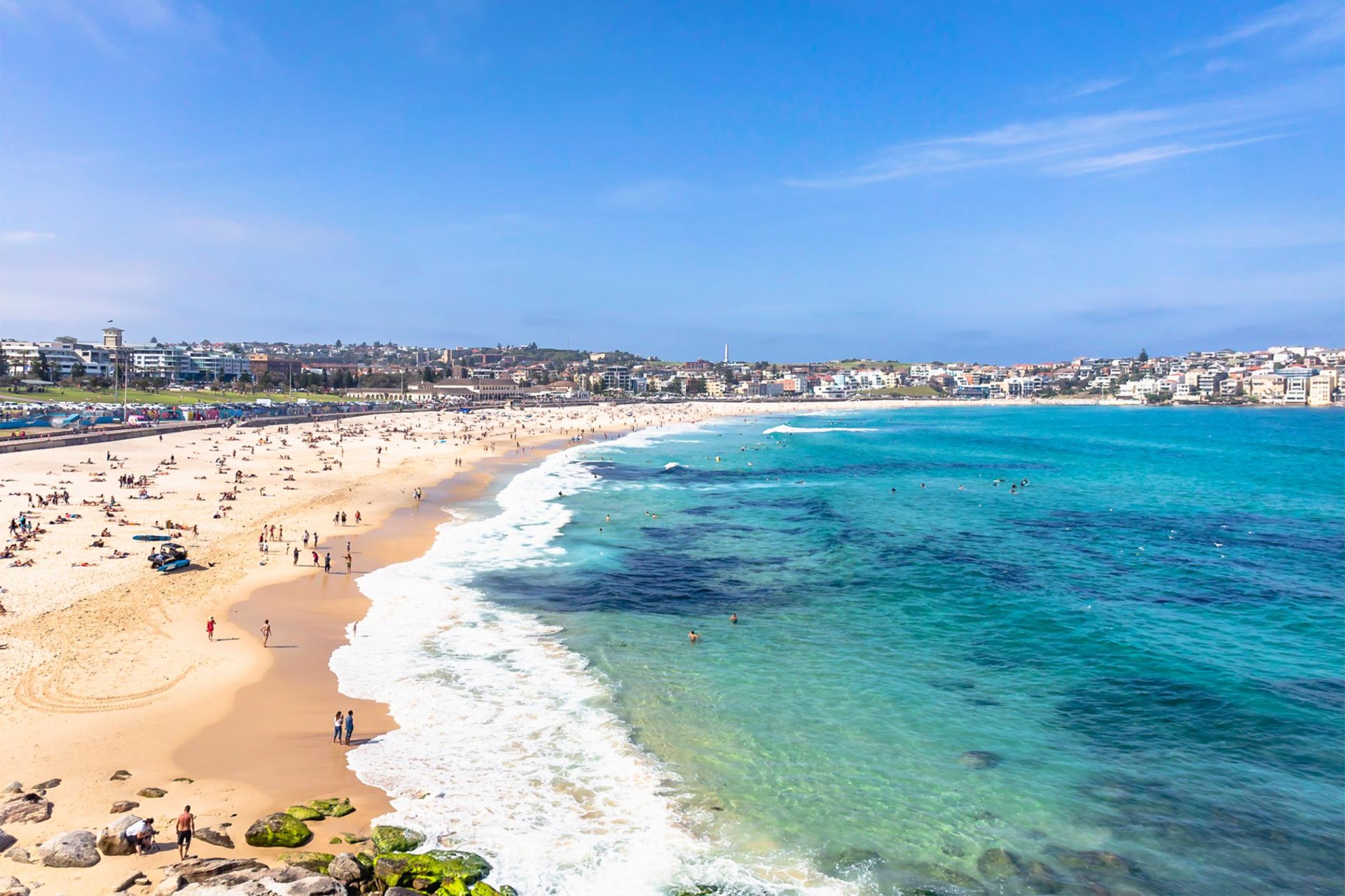 シドニーで一番人気があるビーチ「ボンダイビーチ」の魅力10選 - たびハピ